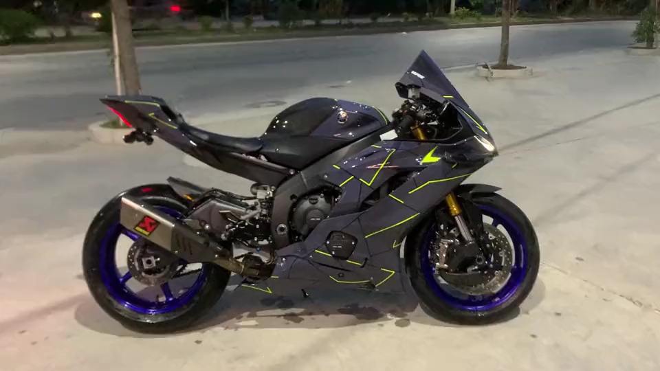 最火的日系神车，“雅马哈R6”，中量级王者！_哔哩哔哩_bilibili