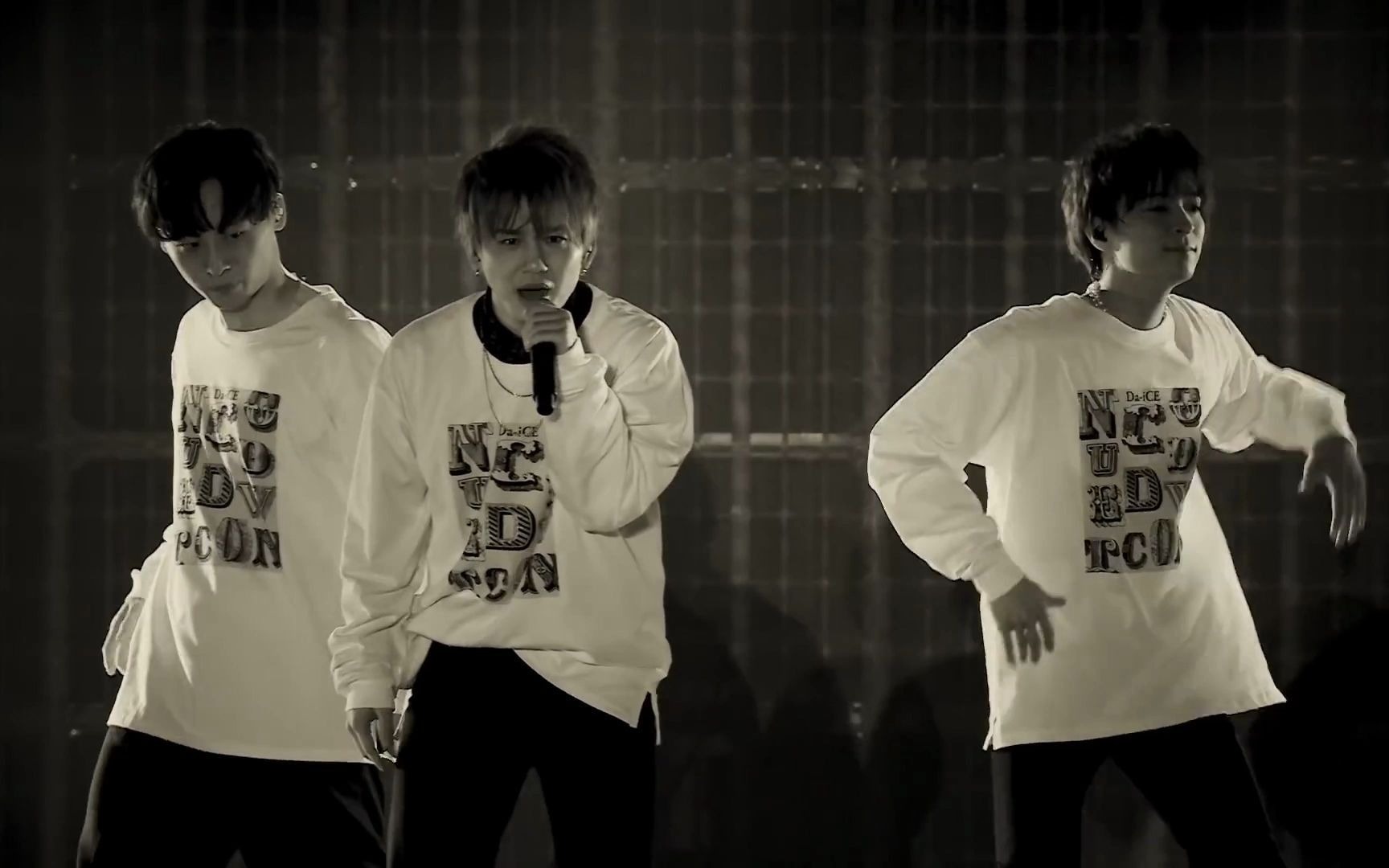 Da-iCE -「Revolver」 Live Movie（New Album「SiX」収録曲）_哔哩哔哩 (゜-゜)つロ 干杯~-bilibili