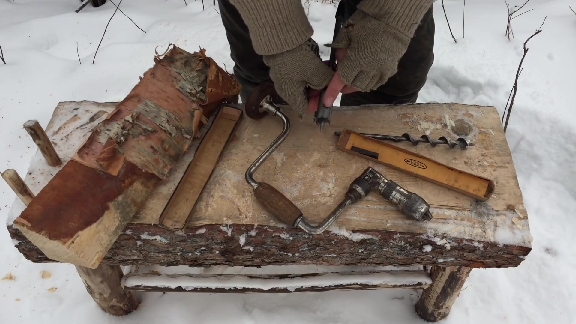 2022-01-07 【Kusk露营合集】丛林技术 挖勺 雕碗 Kusk Bushcraft_哔哩哔哩_bilibili