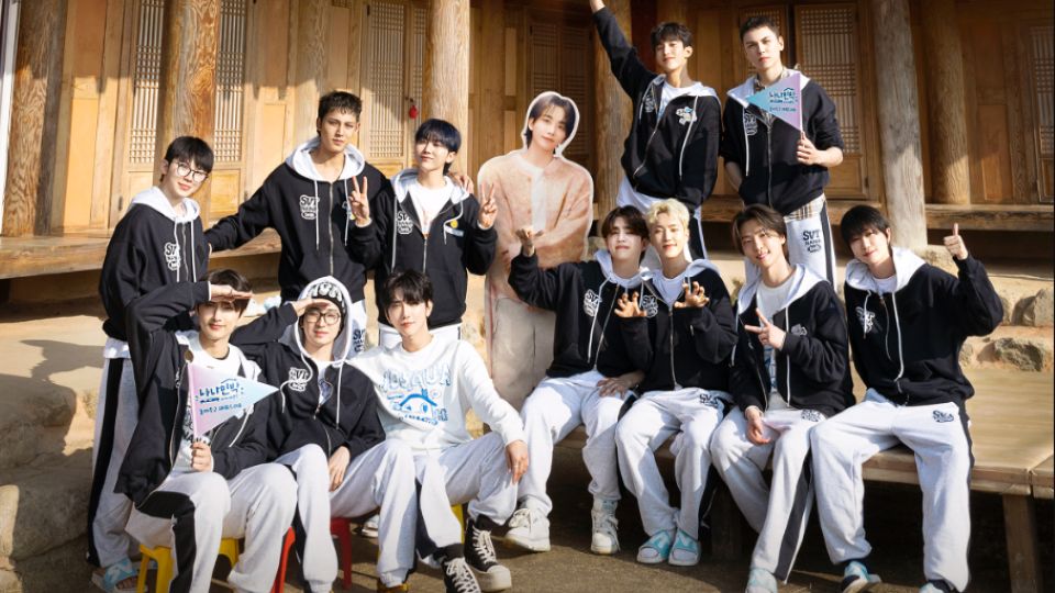 【搬运/ena】Ena Animation - speaking through the body language of the gods ...