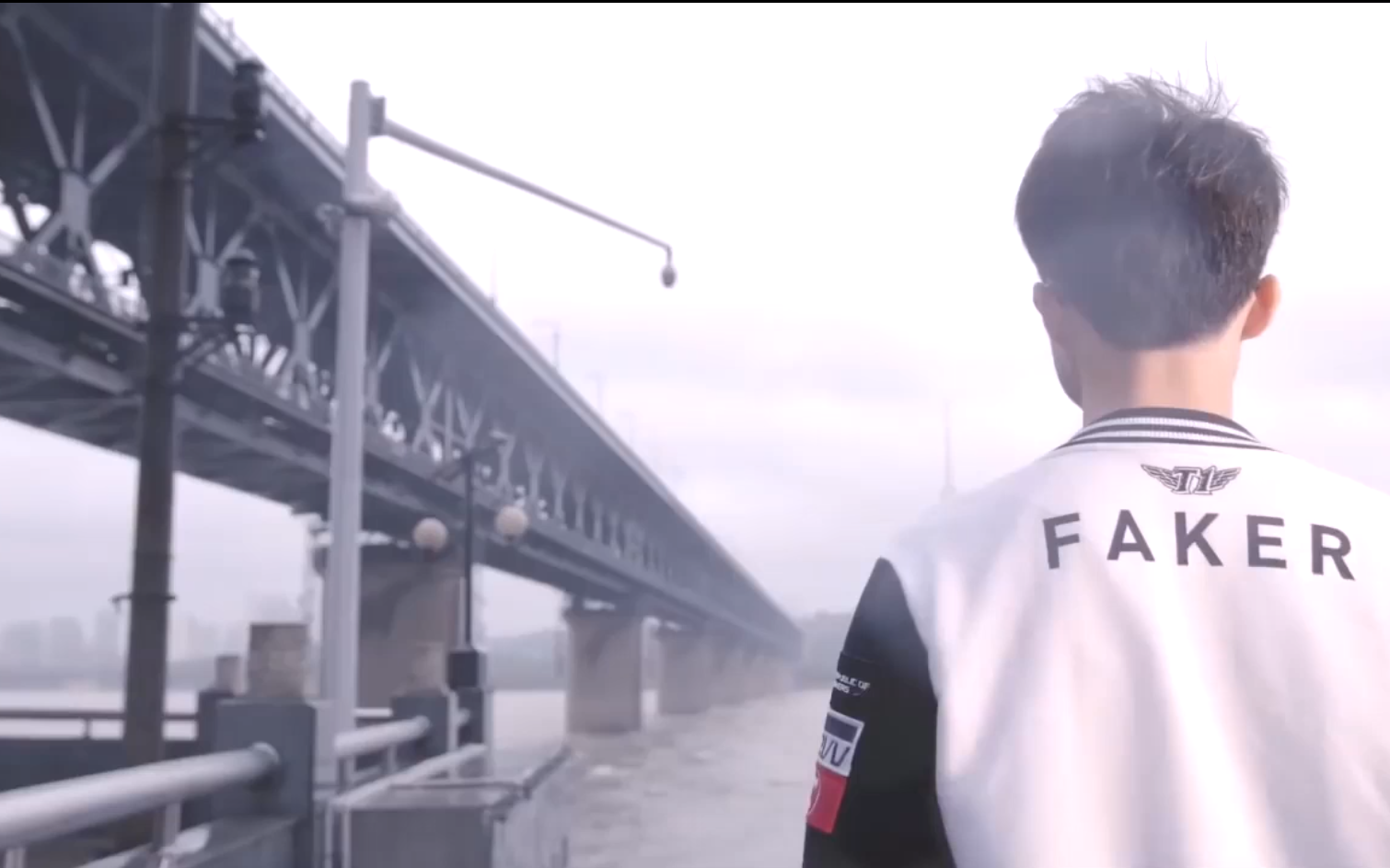 【FAKER】赛场上的faker 才是最帅的李哥 faker比赛集锦!_哔哩哔哩_bilibili