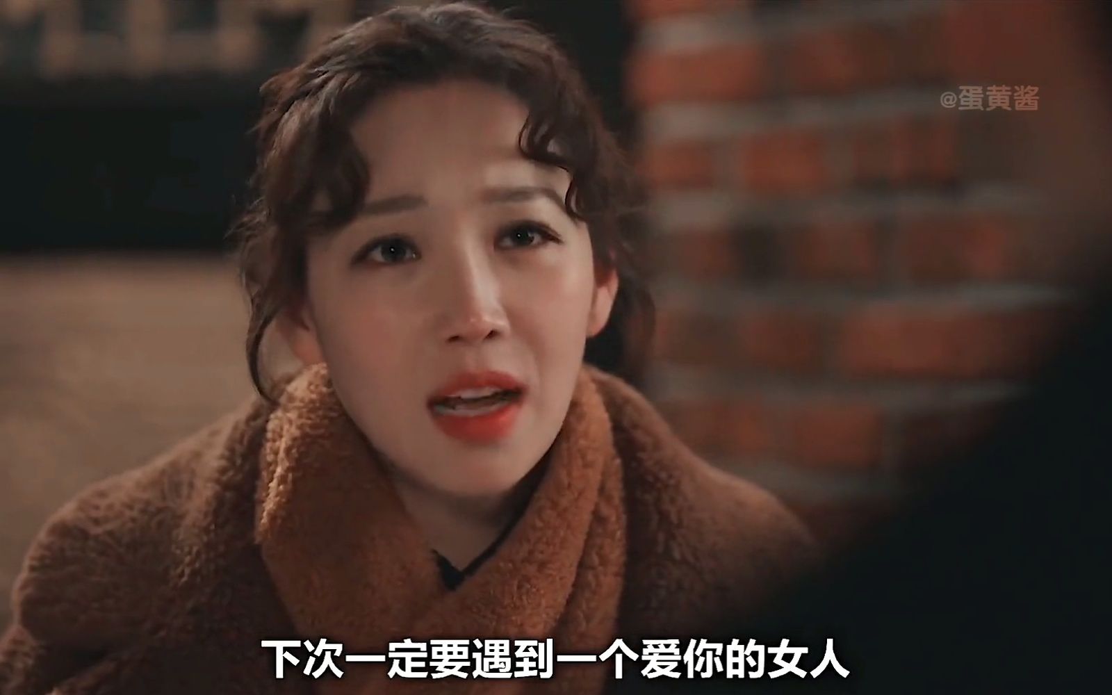 女人正准备踏入婚礼的殿堂，俩人竟然又打喷嚏后再一次互换了身体！宝美直接逃离了婚礼拒绝结婚！_哔哩哔哩_bilibili