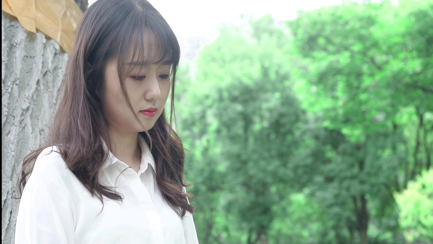 战鹰直播宣传片1.0！她真的不止150cm，我哭死！！【棋手战鹰】 - 哔哩哔哩