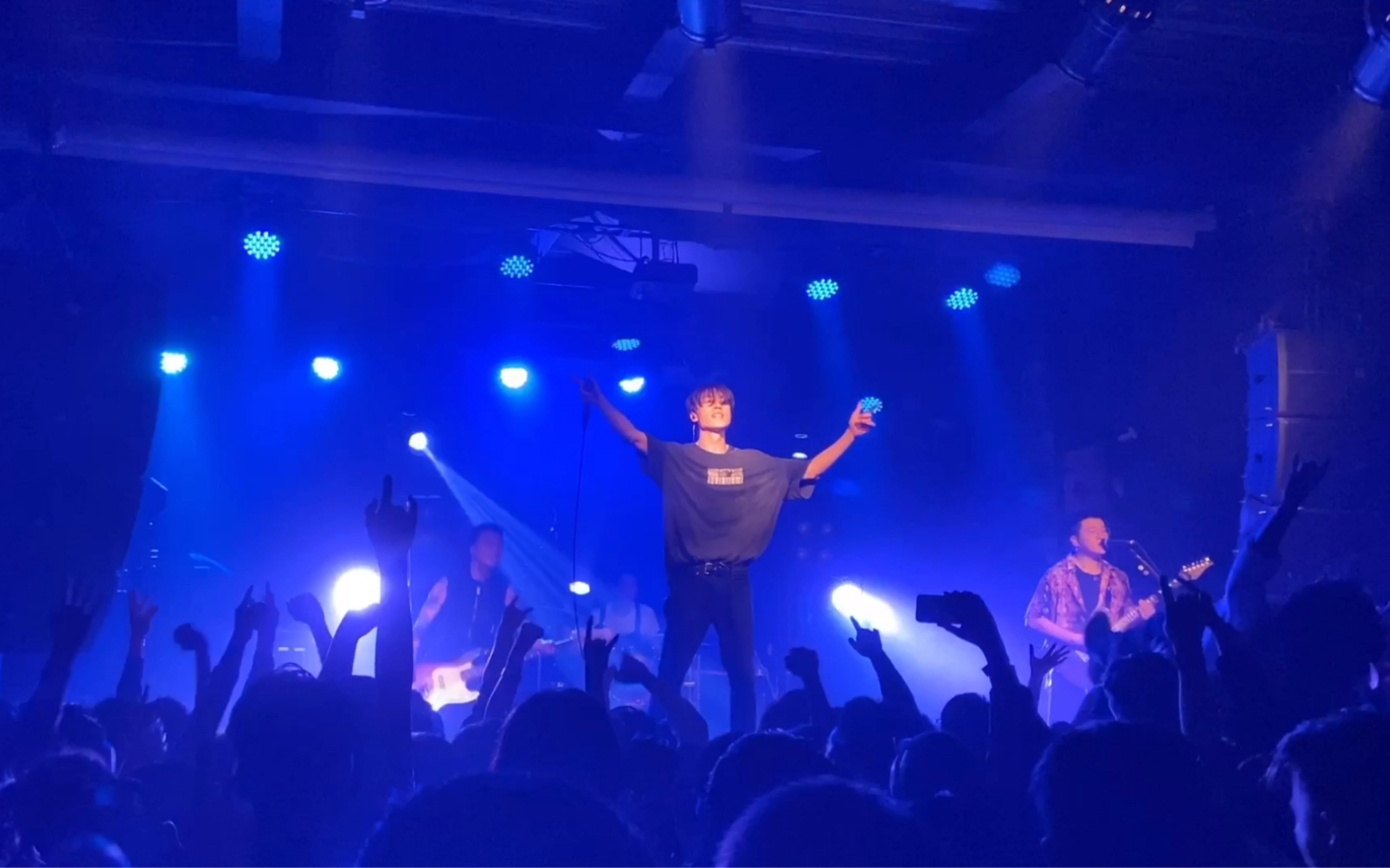 Life Awaits 广州SD Live House现场_哔哩哔哩_bilibili