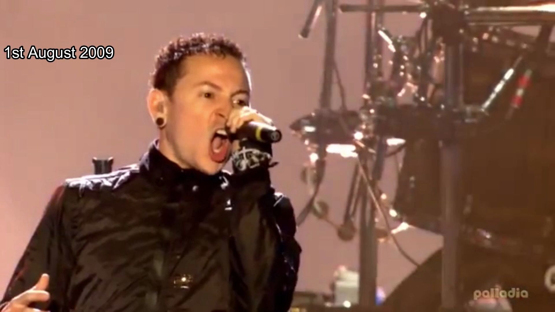 【4K】Linkin Park - Crawling (Remastered)