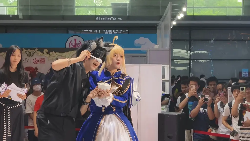 saber狂吃白米饭 cj快手舞台韩国coser leedo_哔哩哔哩_bilibili