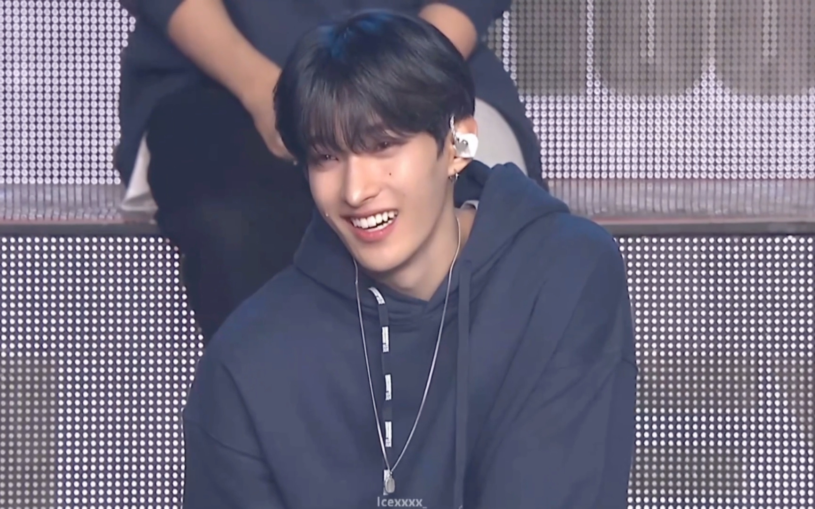 【Dove 4k】SEVENTEEN - Kidult + Fallin' Flower 落花+ Fearless 2020TMA年末舞台4k ...