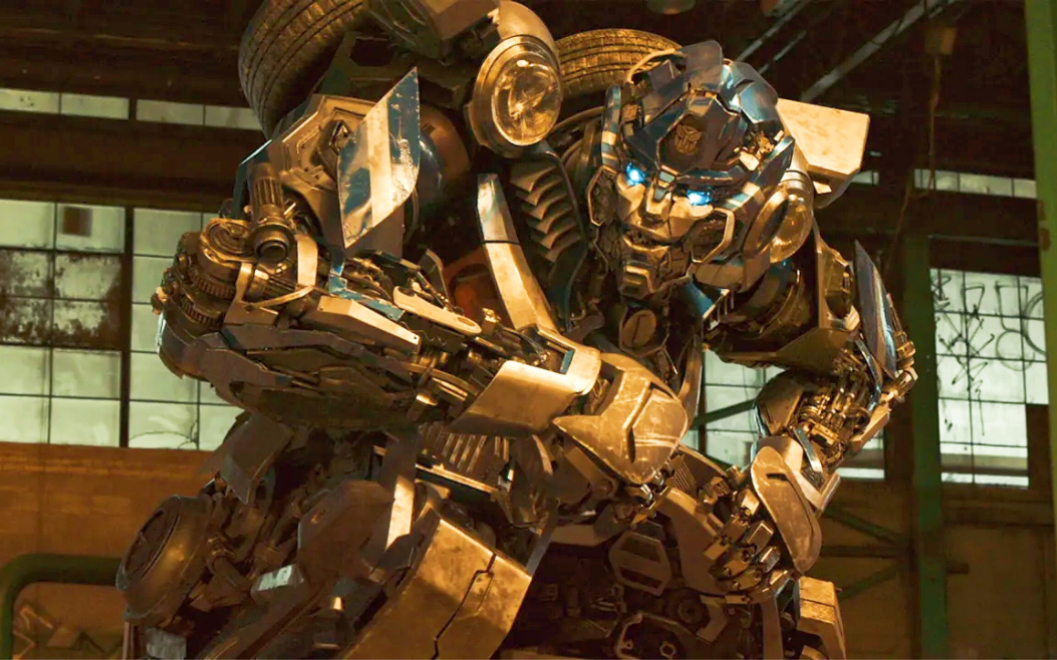 幻影最新公路追逐和变形片段曝光《变形金刚:超能勇士崛起》变7新宣传预告发布