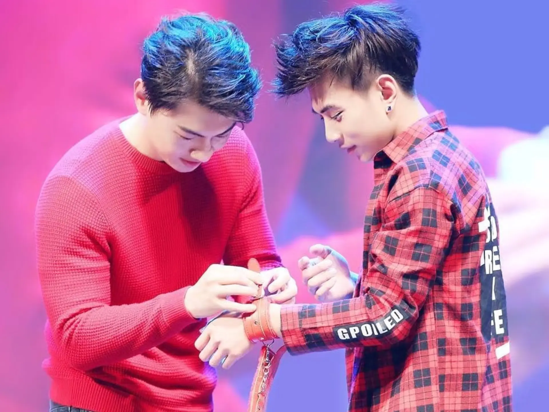 逆袭之情敌爱上我｜主CP甜蜜搞笑片段_哔哩哔哩_bilibili