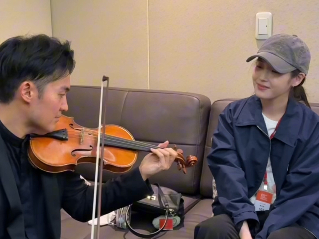 【Ray Chen】当IU来到我的休息室-RayChenViolin-RayChenViolin-哔哩哔哩视频