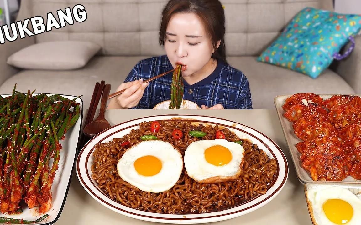 Bokyoung小姐姐制作韩国美食，黑豆面和大葱泡菜绝对是最佳组合-쏘영Ssoyoung-쏘영Ssoyoung-哔哩哔哩视频