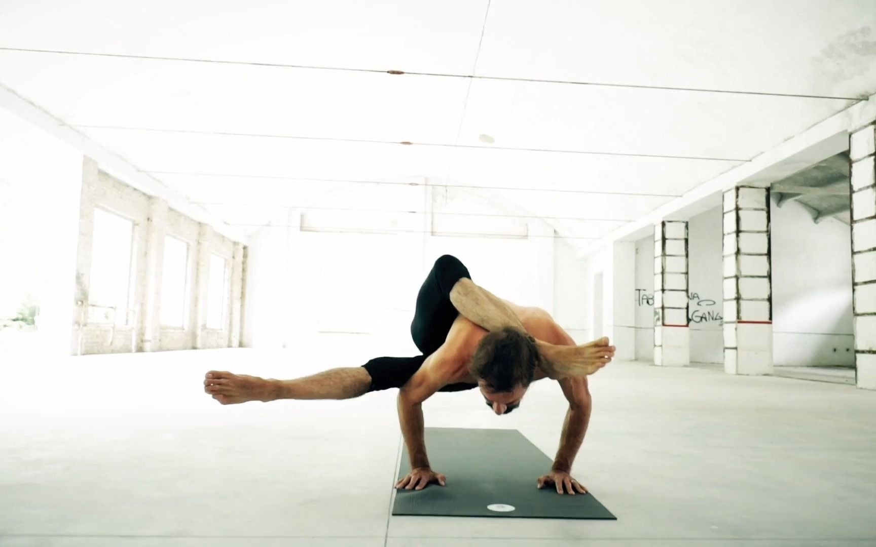 阿汤欣赏： Ty Landrum 雄心的形状，把体式变成艺术_哔哩哔哩_bilibili