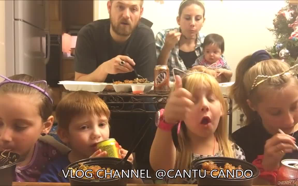 Candoos 吃播】 天使妹妹家庭聚餐 妹妹好呀_哔哩哔哩 (゜-゜)つロ 干杯~-bilibili