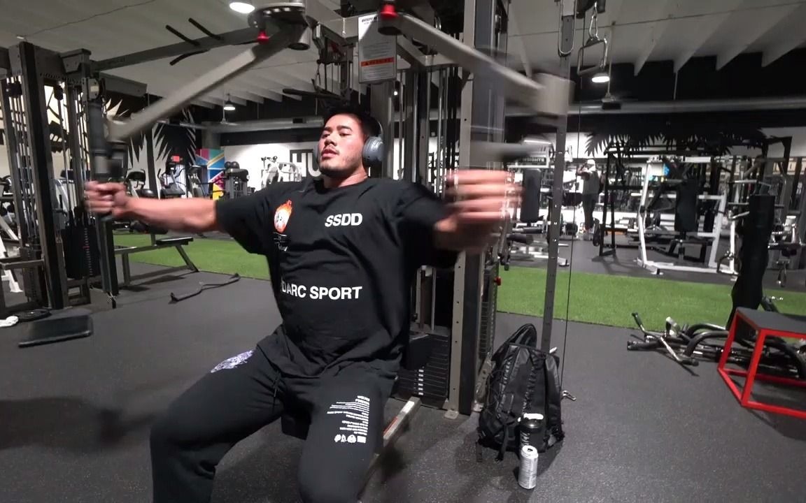 高帅胸部训练STEVEN CAO CHEST WORKOUT_哔哩哔哩_bilibili