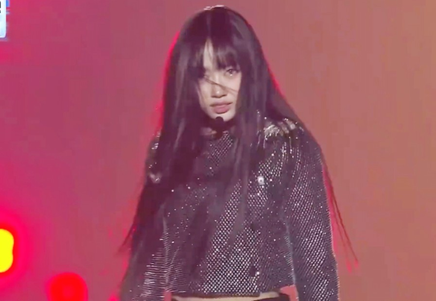 MEOVV《MEOW+BODY》MAMA火力全开全场高清舞台！-海绵宝宝真可爱啊啊-Kpop-哔哩哔哩视频