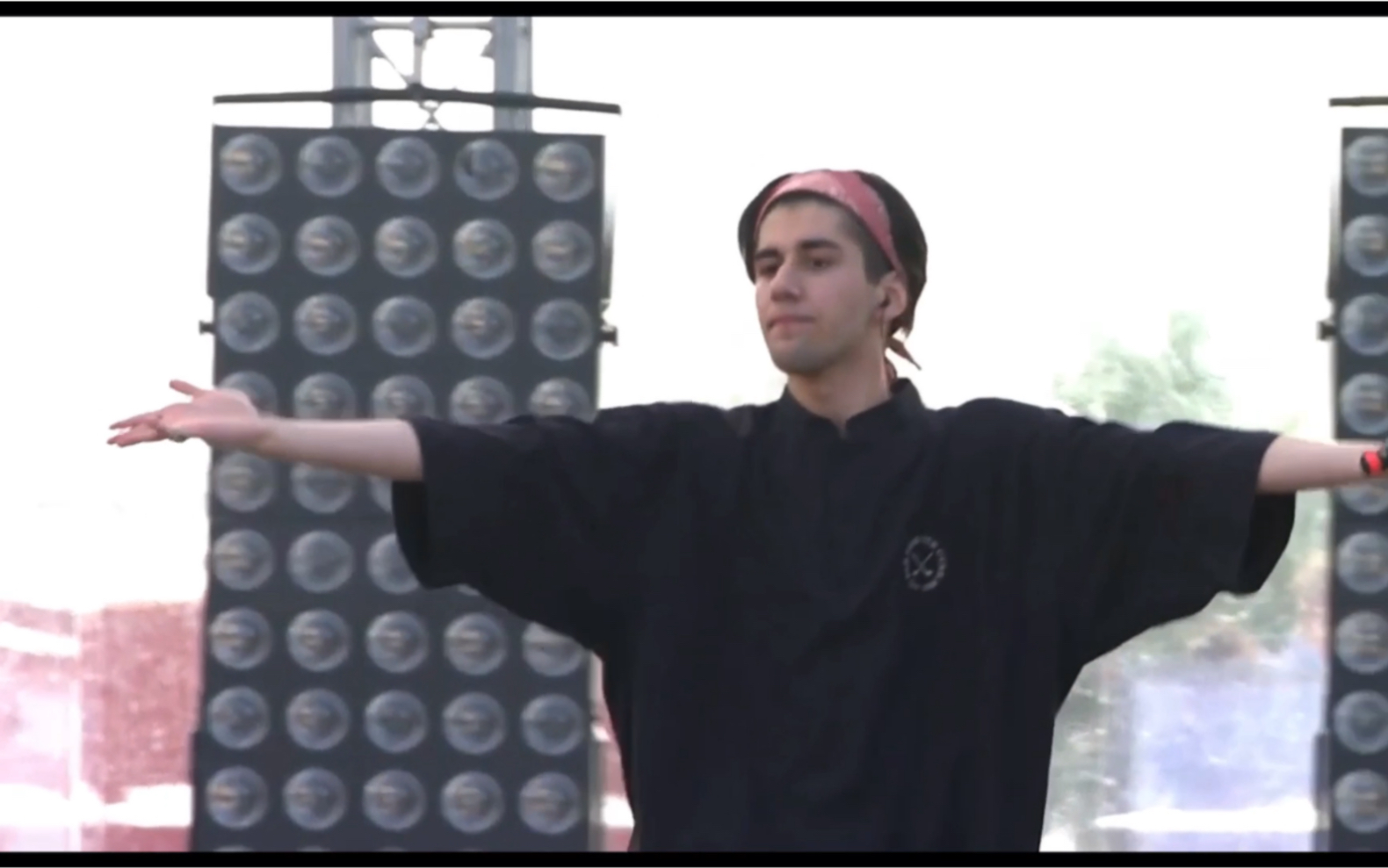 Rauf&Faik-Я Люблю Тебя/Детство 2019vk fest 现场_哔哩哔哩_bilibili