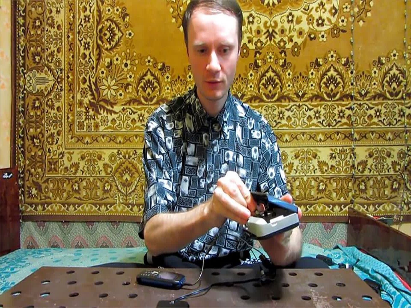 来自上世纪的声音，老哥做实验设备，活抓电磁波-KREOSAN破坏王-KREOSAN破坏王-哔哩哔哩视频