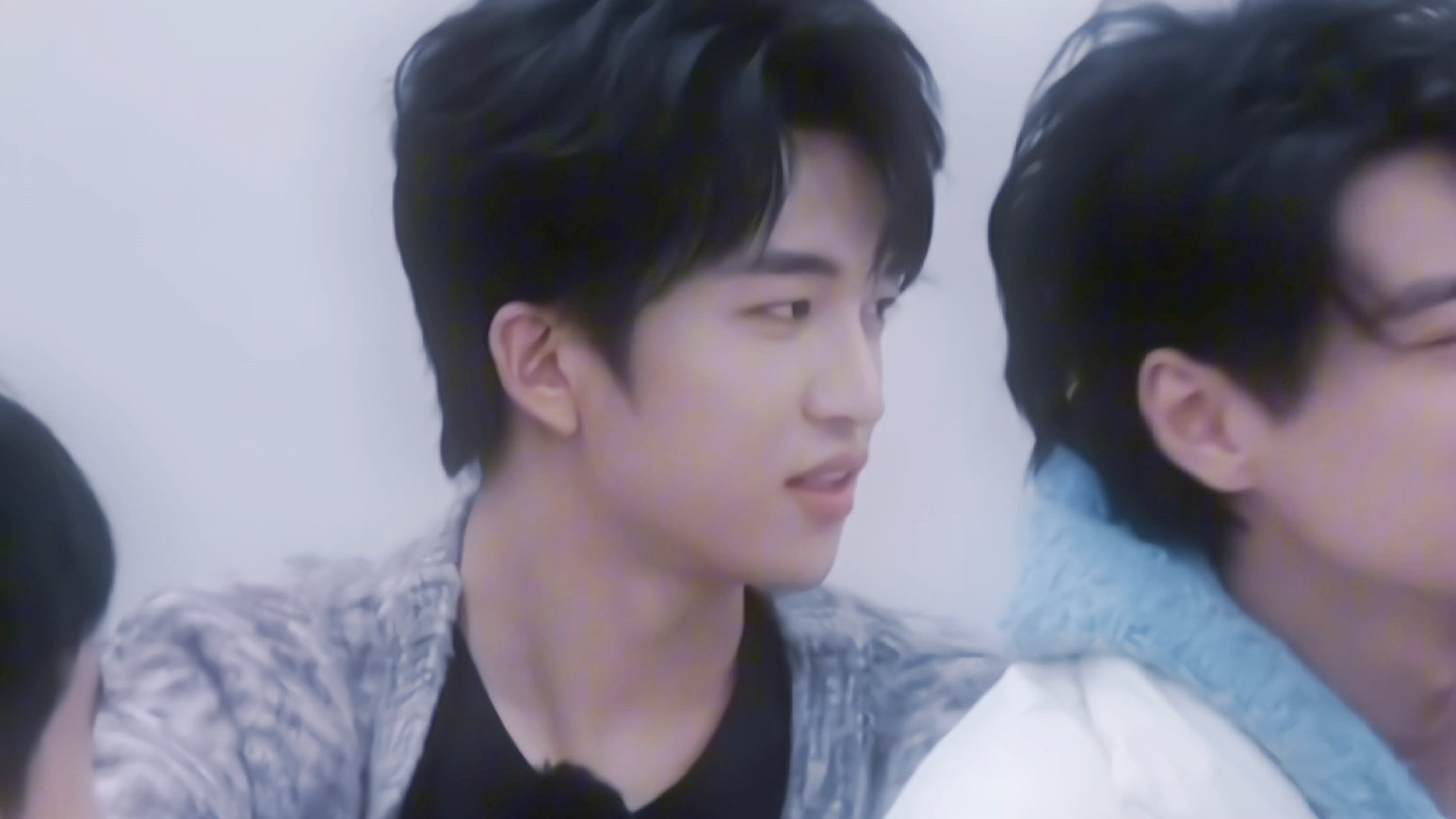 交响乐版Hot来自大型团的压迫感！！！SEVENTEEN-你看太阳的脸-默认收藏夹-哔哩哔哩视频