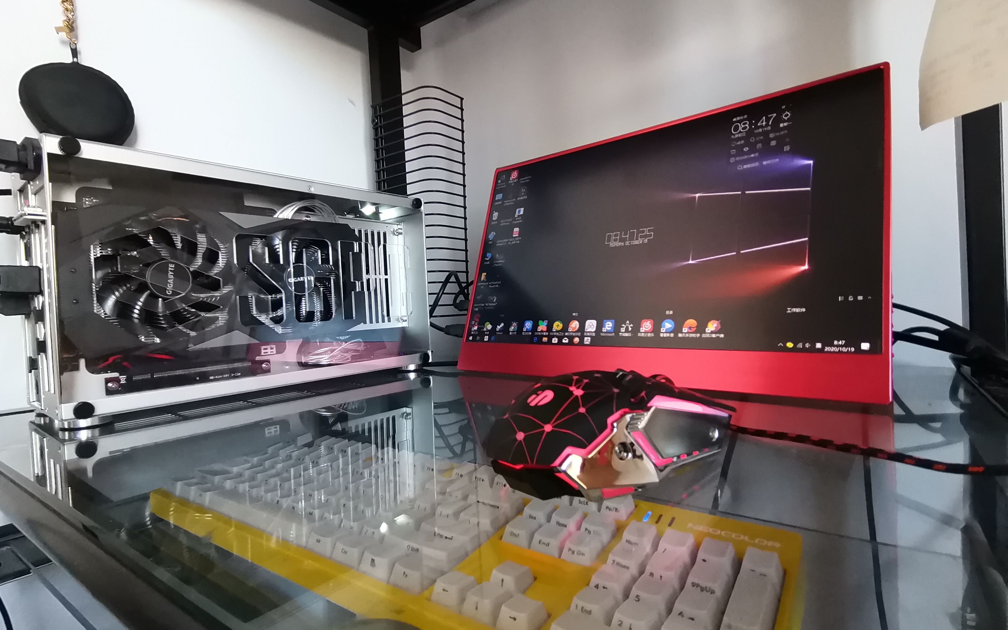 ITX主机+便携屏=便携性能无敌？用sgpc k55装一套出差娱乐的itx主机_哔哩哔哩 (゜-゜)つロ 干杯~-bilibili