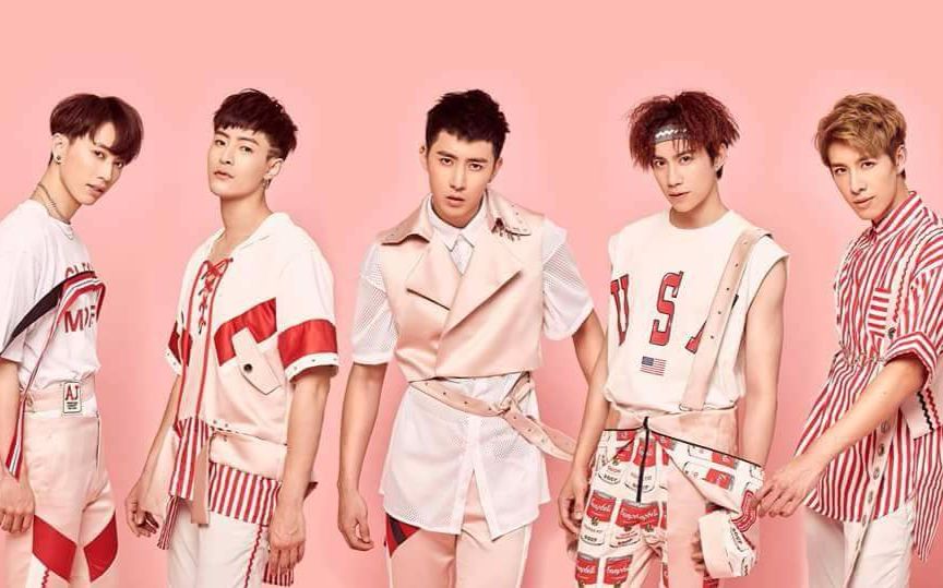 【GTM】信号 官方舞蹈版&相关视频_哔哩哔哩_bilibili