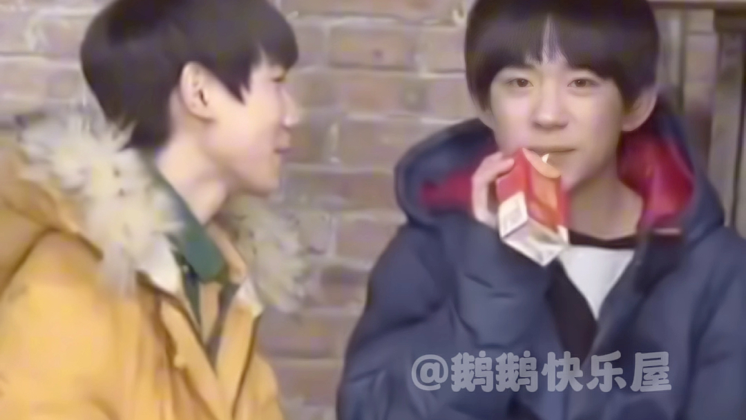 TFBOYS跟EXO早期一个卧龙一个凤雏 - 视频下载 Video Downloader