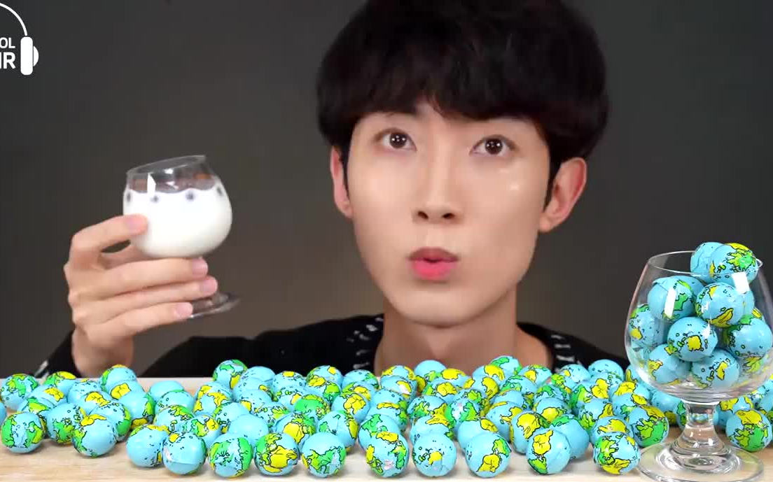 【JaeYeol】吃地球软糖和巧克力球_哔哩哔哩_bilibili