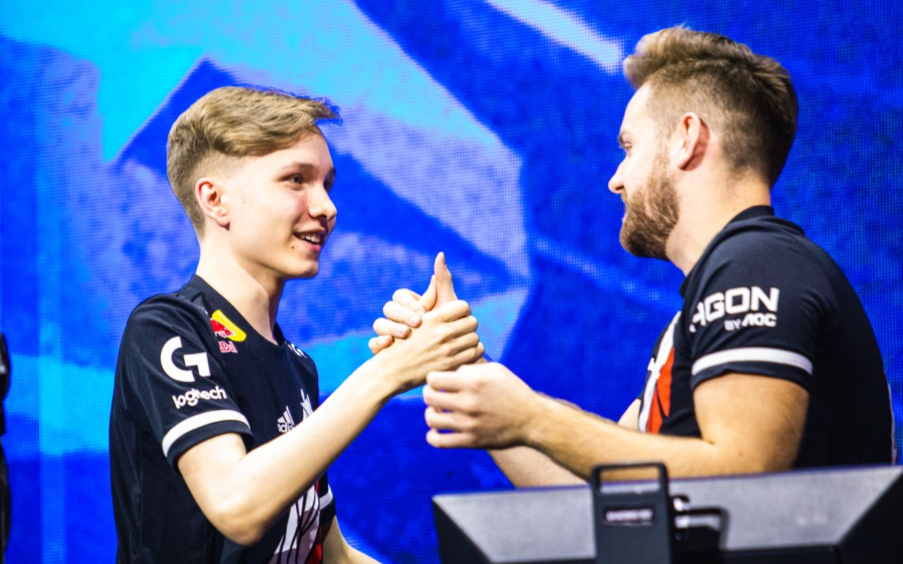 m0nesy 1v3 NaVi【4K120帧】_哔哩哔哩_bilibili