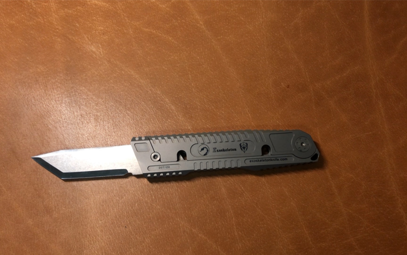 面具男说刀--外骨骼重力美工刀 exoskeleton knife_哔哩哔哩_bilibili