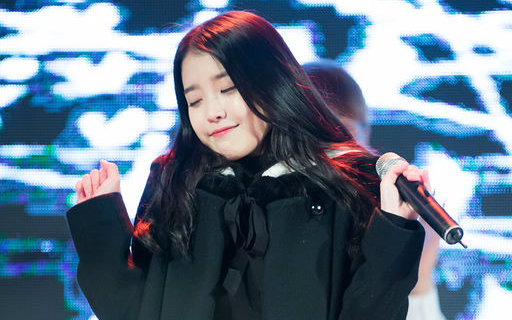 【IU】IU各种笑场小合集 李知恩啊~_哔哩哔哩_bilibili