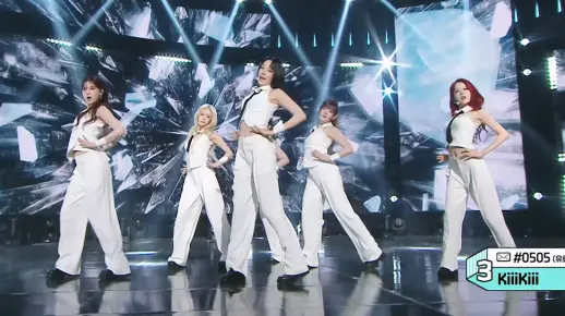 【4K 舞台】STAYC《 BEBE 》MBC 20250405_哔哩哔哩_bilibili