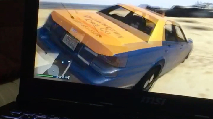 玩GTAol的时候莫名其妙从我身体上产生一堆汽车轮船，这什么鬼_哔哩哔哩 (゜-゜)つロ 干杯~-bilibili