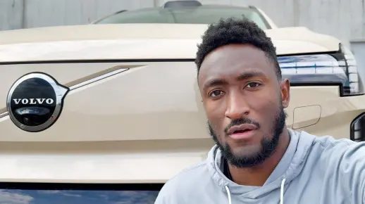 【4K】沃尔沃EX90纯电SUV介绍：劳斯莱斯般豪华，Model X的价格！| 作者：MKBHD | 机翻中文_哔哩哔哩_bilibili