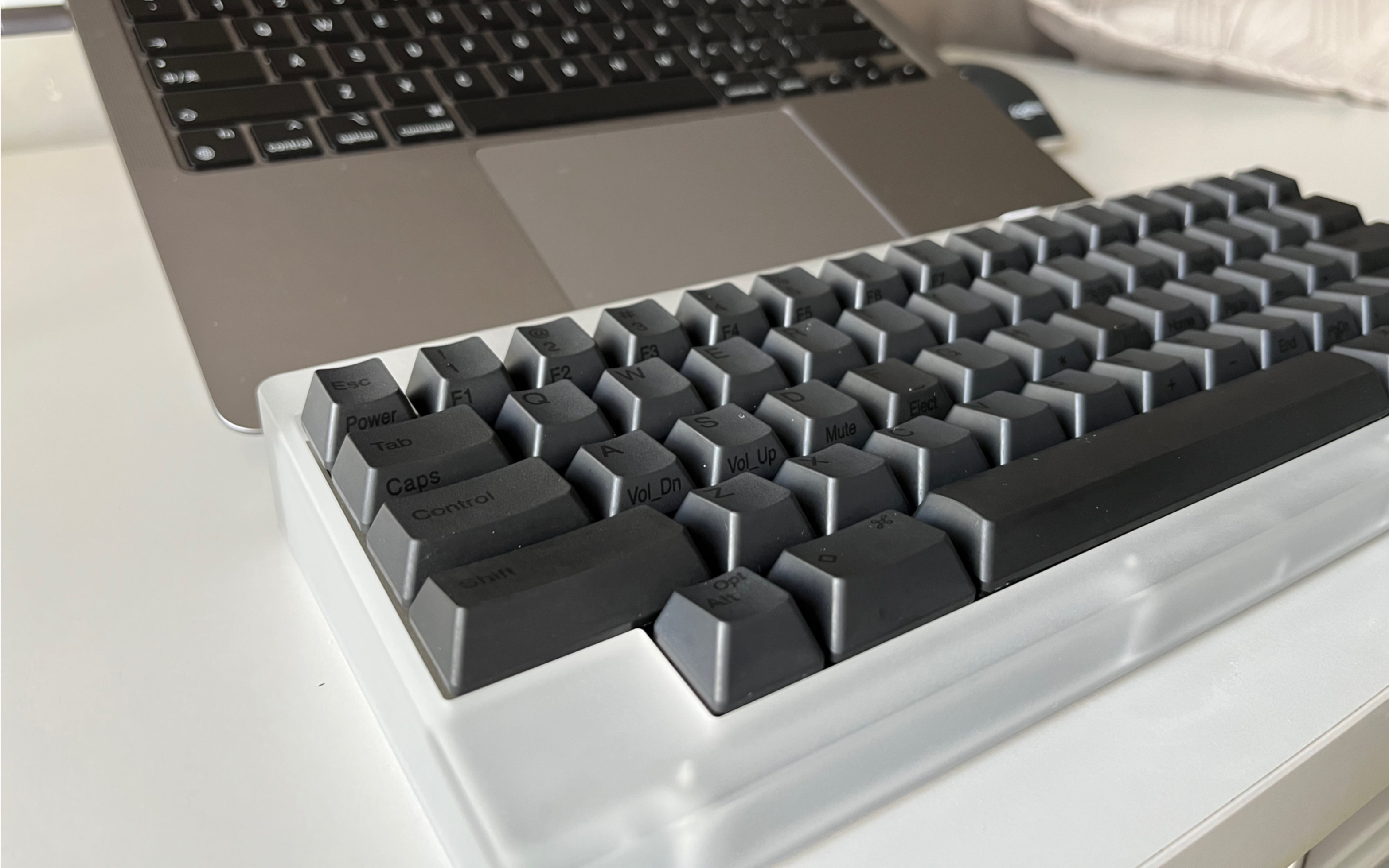 「日用系列」目前最好的HHKB | Matrix Falcon | 铝定（开槽）& C黑