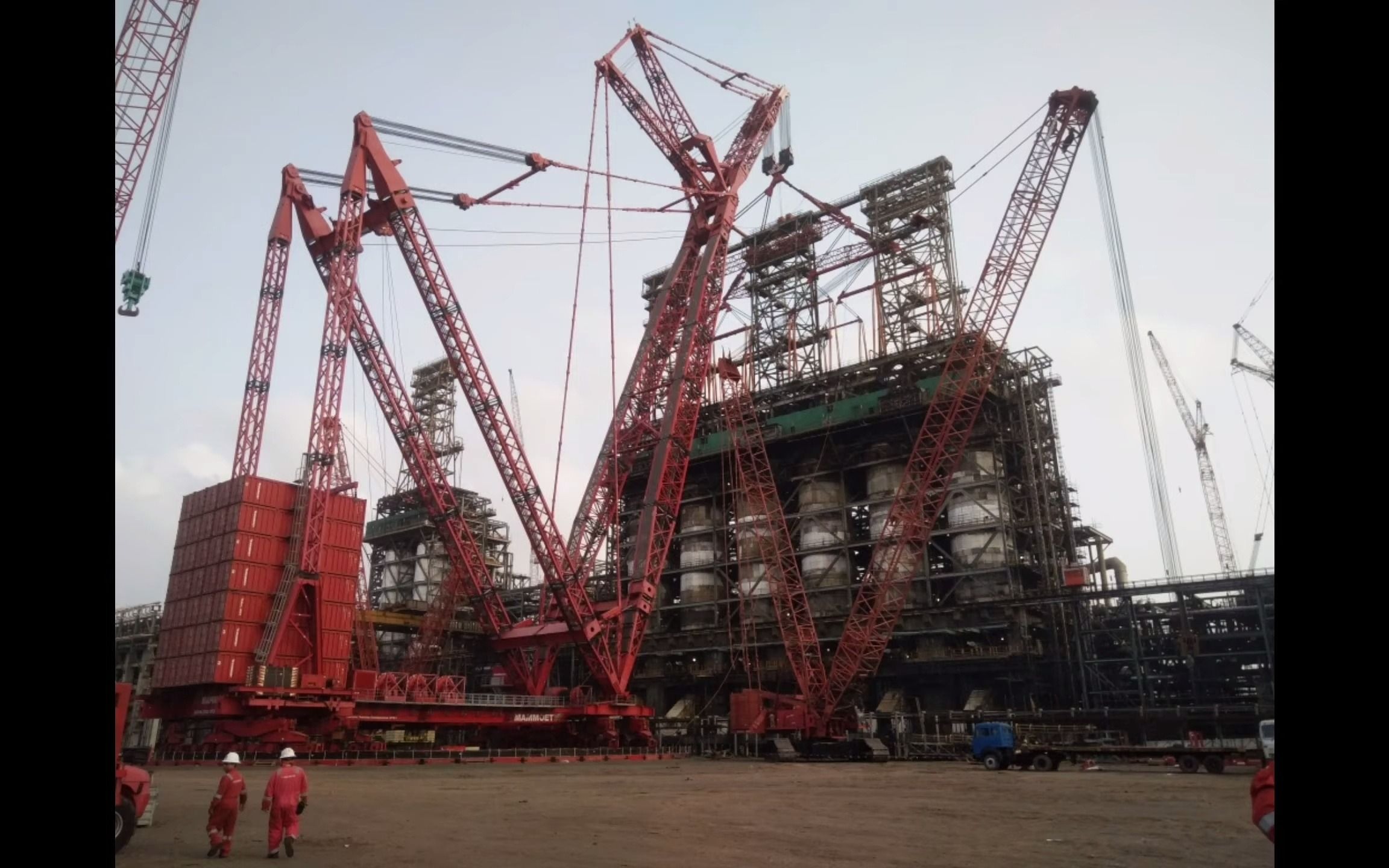 Mammoet PTC-210-DS 环轨起重机在印度_哔哩哔哩_bilibili