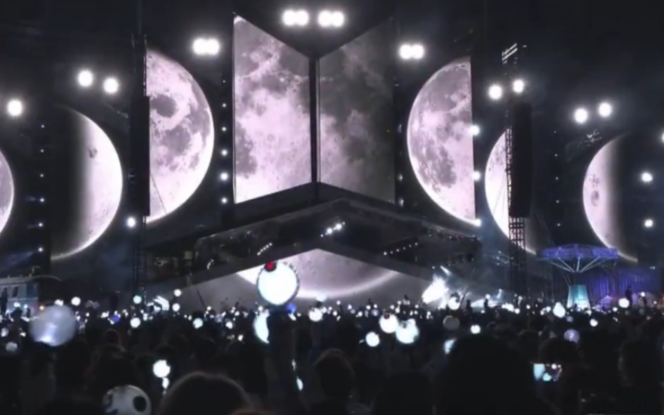 Run BTS初舞台！防弹少年团221015演唱会最新部分现场直播！！！_哔哩哔哩_bilibili