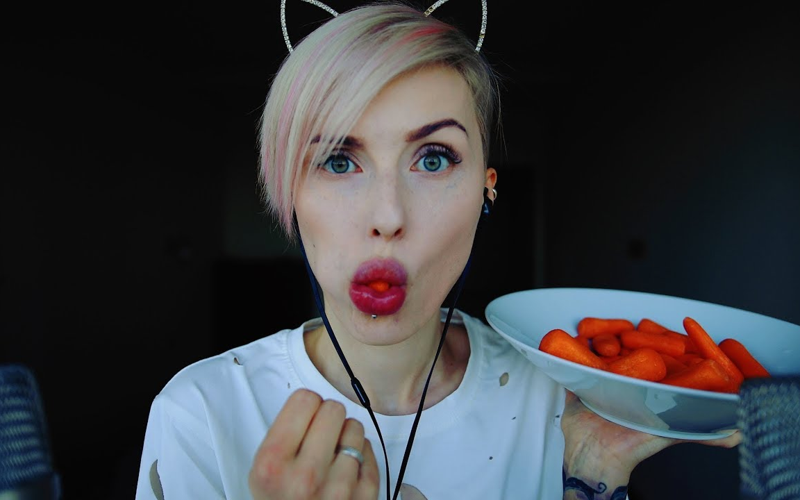 【搬运】ASMR Eating crunch sounds | Mouth sounds_哔哩哔哩 (゜-゜)つロ 干杯~-bilibili