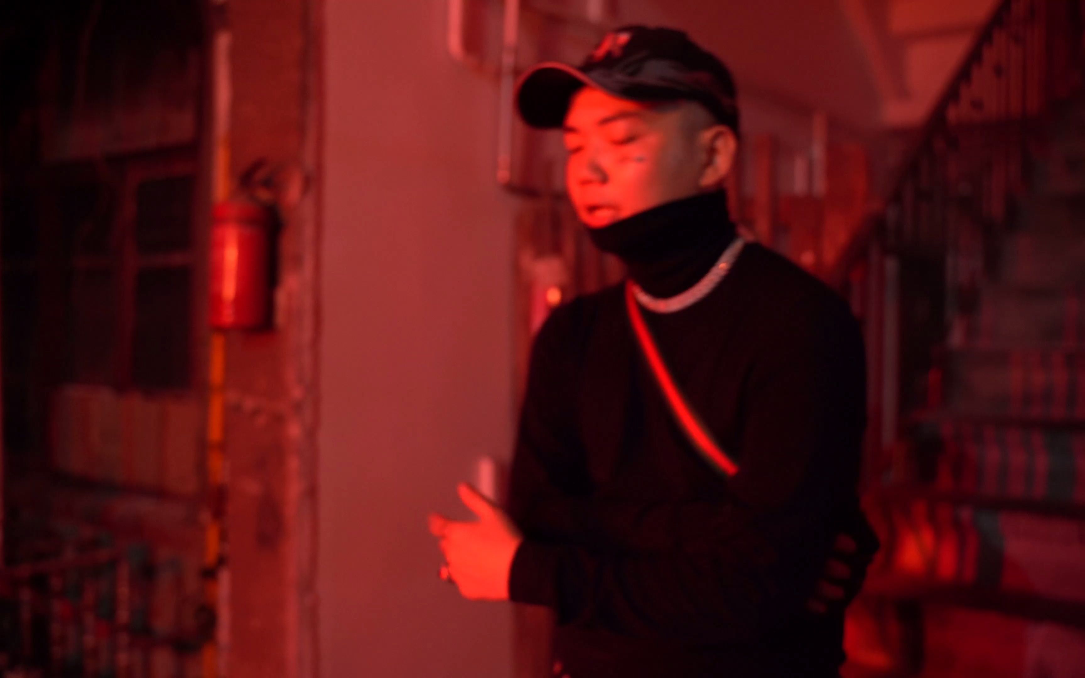 KenRobb-"二娃"(Prod.JASON)[Official Music Video]_哔哩哔哩_bilibili