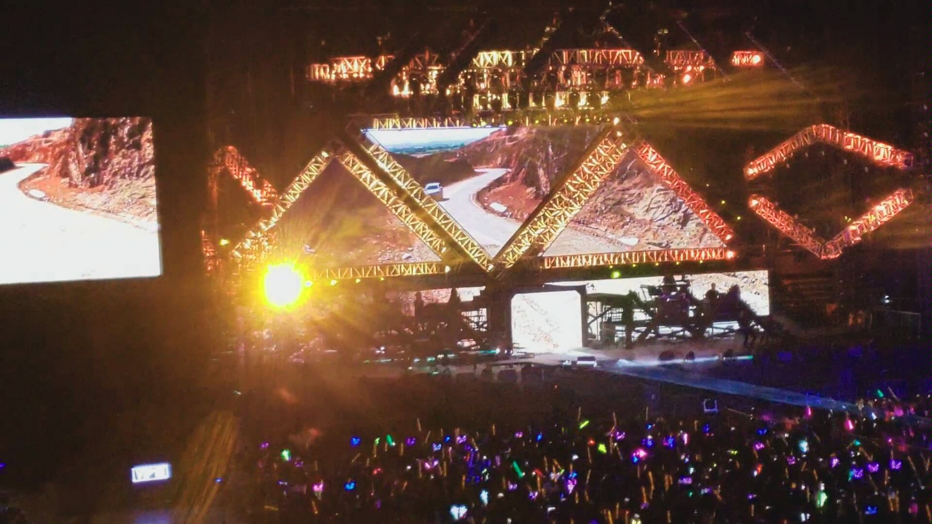 任贤齐2019奇迹演唱会天津站B部分_哔哩哔哩 (゜-゜)つロ 干杯~-bilibili