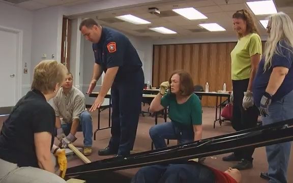 [FEMA] CERT Training: Coaching Hands-On Practice - Victim Extrication ...