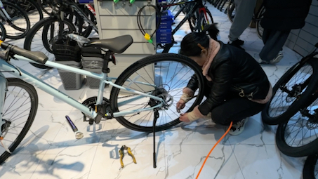 我的第一辆自行车！捷安特Liv alight1 - 视频下载 Video Downloader