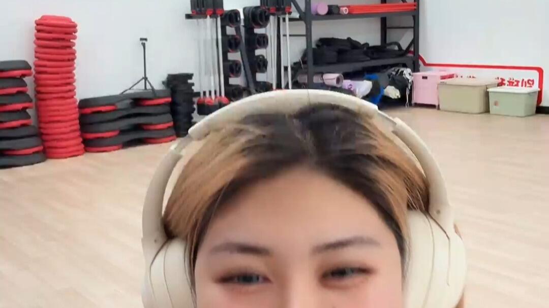 薇妹吖(随缘减脂版_2025-12-22_10-50-40_000_哔哩哔哩_bilibili