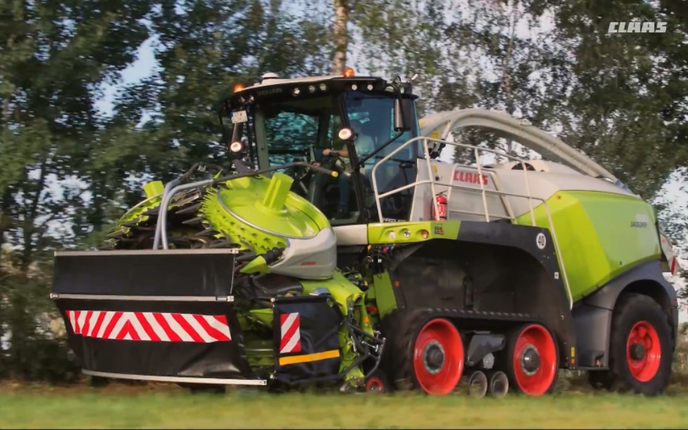 [农机鉴赏]克拉斯（CLAAS）JAGUAR 990 TT青贮收获机搭配ORBIS 900玉米割台_哔哩哔哩 (゜-゜)つロ 干杯~-bilibili