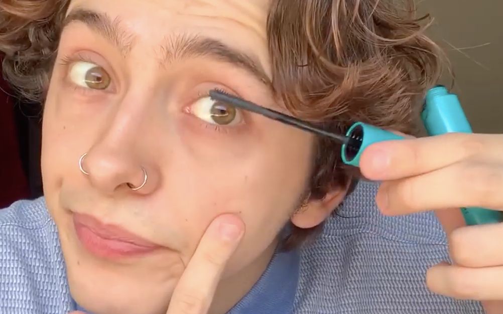 【中字】Jerm bot - 关于美妆博主我所讨厌的地方_哔哩哔哩_bilibili