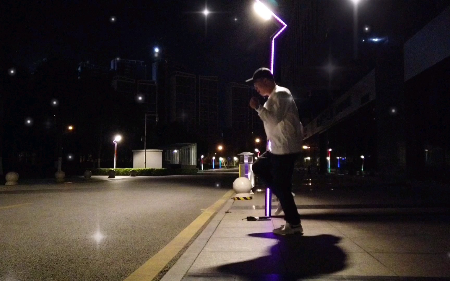 美妙的夜晚恰好的灯光，做一个跑步的Running Man_哔哩哔哩_bilibili