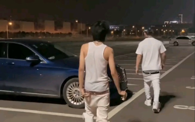 KenRobb- "Sober" Feat.LSGCsikoriot_哔哩哔哩_bilibili