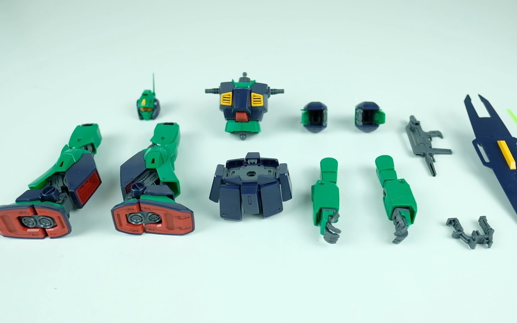 【基因模玩】真常速拼装！万代高达模型MG Nemo雷姆 拼装视频 2/2_哔哩哔哩_bilibili