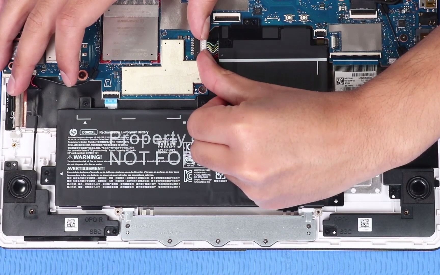 拆机警告 HP 14-ed0000 Laptop PC售后工程师拆机视频_哔哩哔哩_bilibili