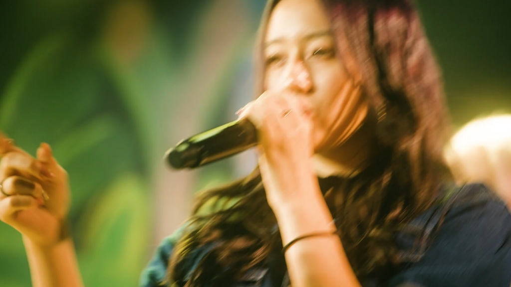 LE SSERAFIM最新回归曲EASY MV公开-小帕尼尼萨满-洗脑循环2-哔哩哔哩视频