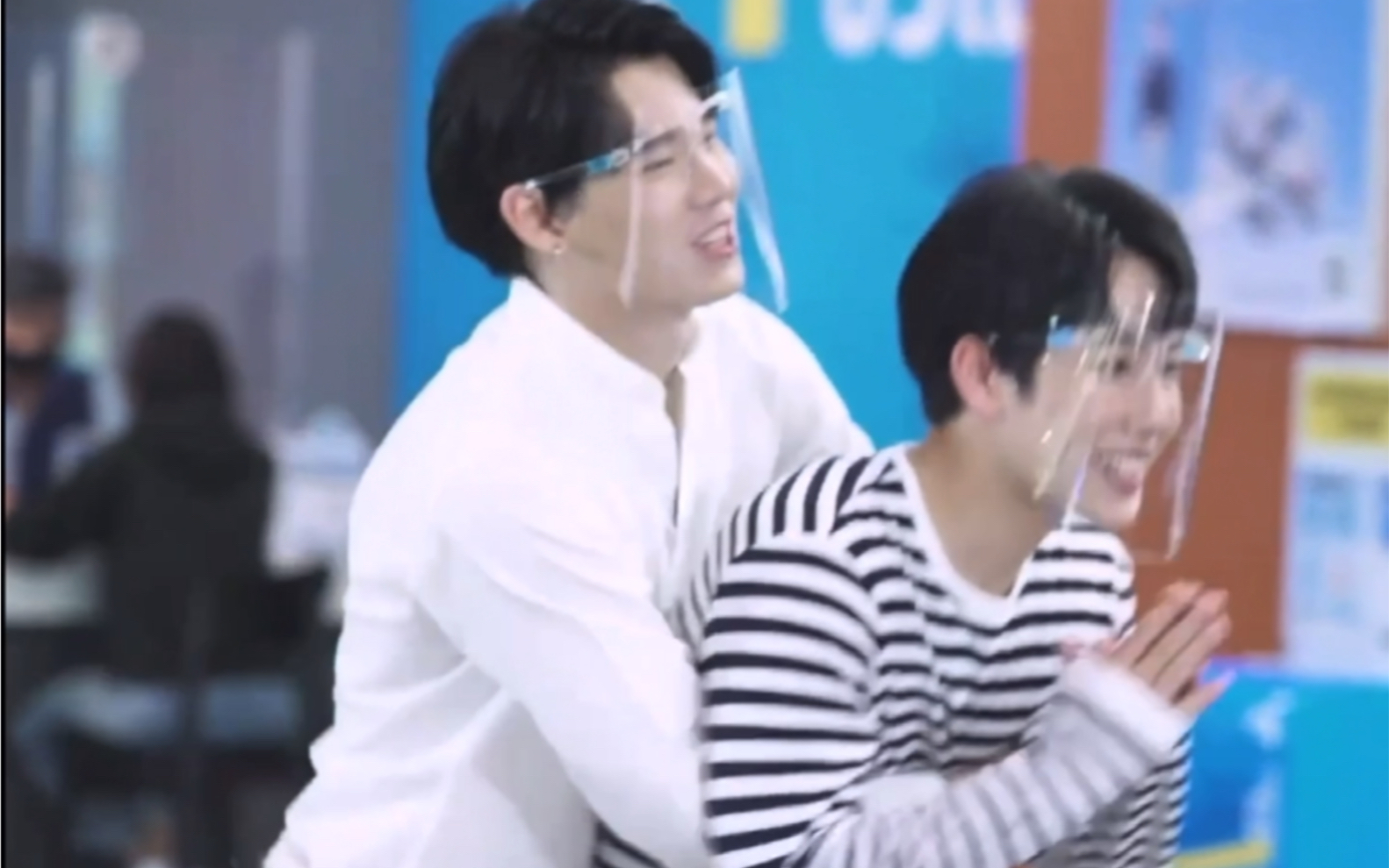 【YinWar】贤沃是最皮的两小孩了吧😽太可爱了！！！！_哔哩哔哩_bilibili