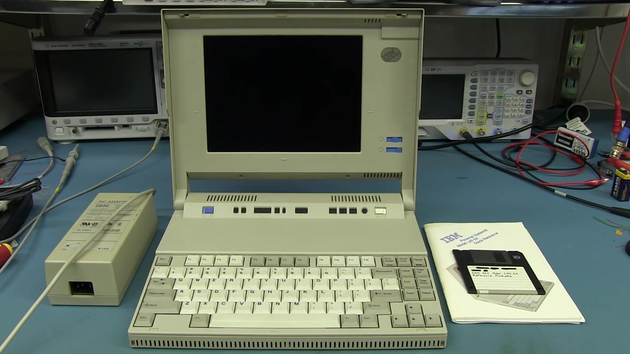 EEVblog #639 - IBM L40SX Retro Laptop Teardown_哔哩哔哩 (゜-゜)つロ 干杯~-bilibili
